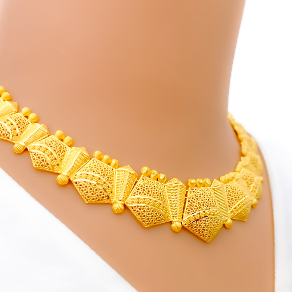 Fascinating Impressive 22K Gold Jali Necklace Set – Andaaz Jewelers