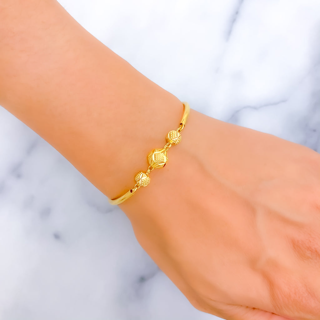 Luxurious Alluring 22k Gold Orb Flexi Bangle Bracelet – Andaaz Jewelers