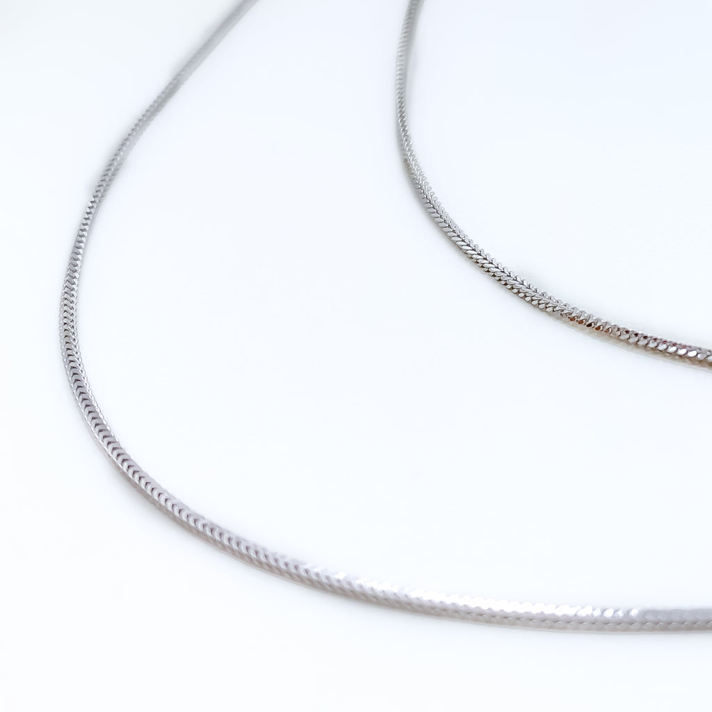 Ultra Thin 18K White Gold Fox Chain - 18" – Andaaz Jewelers