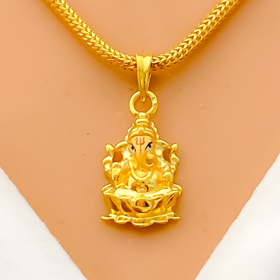 Iconic Bold 22k Gold Ganpati Pendant – Andaaz Jewelers