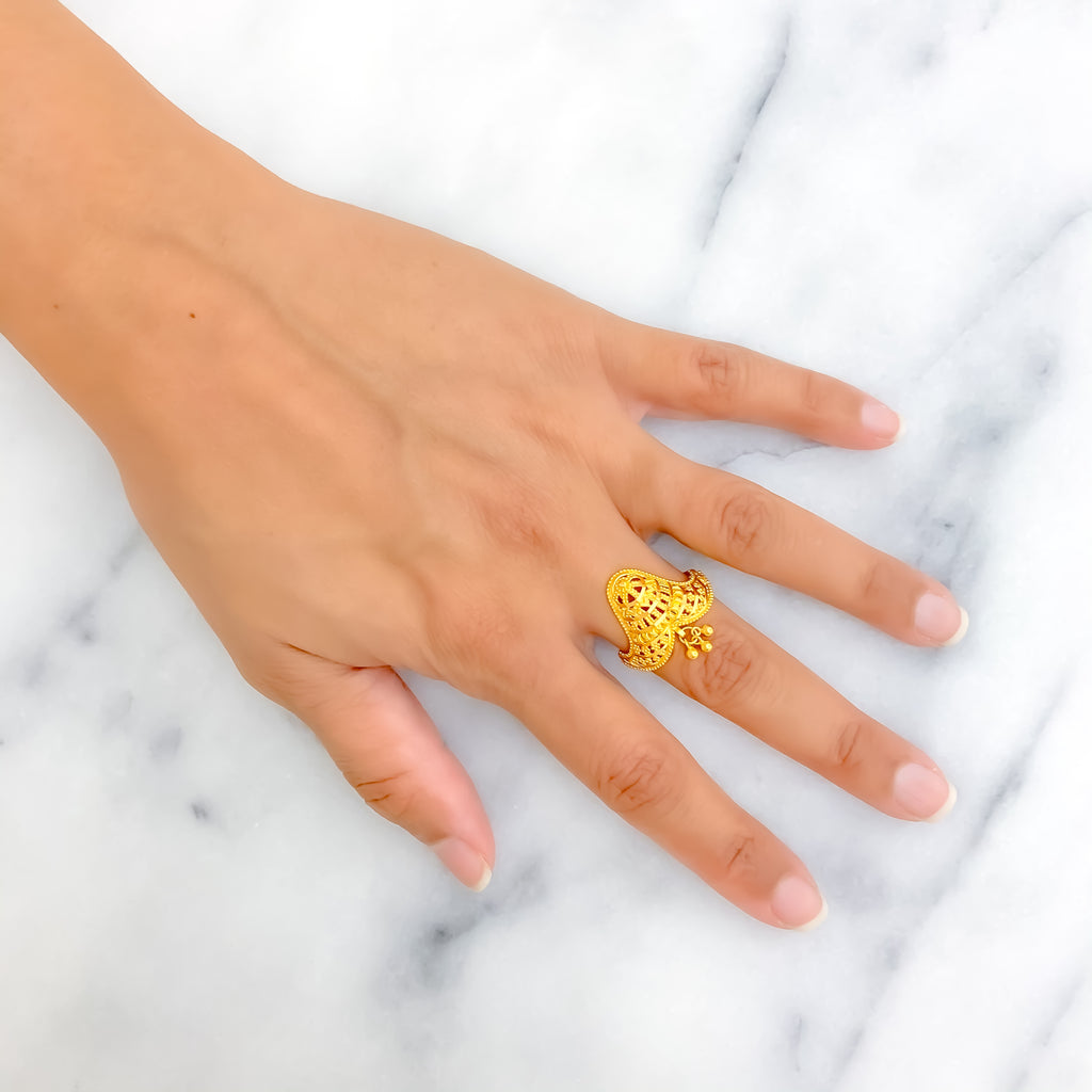 Eclectic Tasseled Vanki 22K Gold Ring – Andaaz Jewelers
