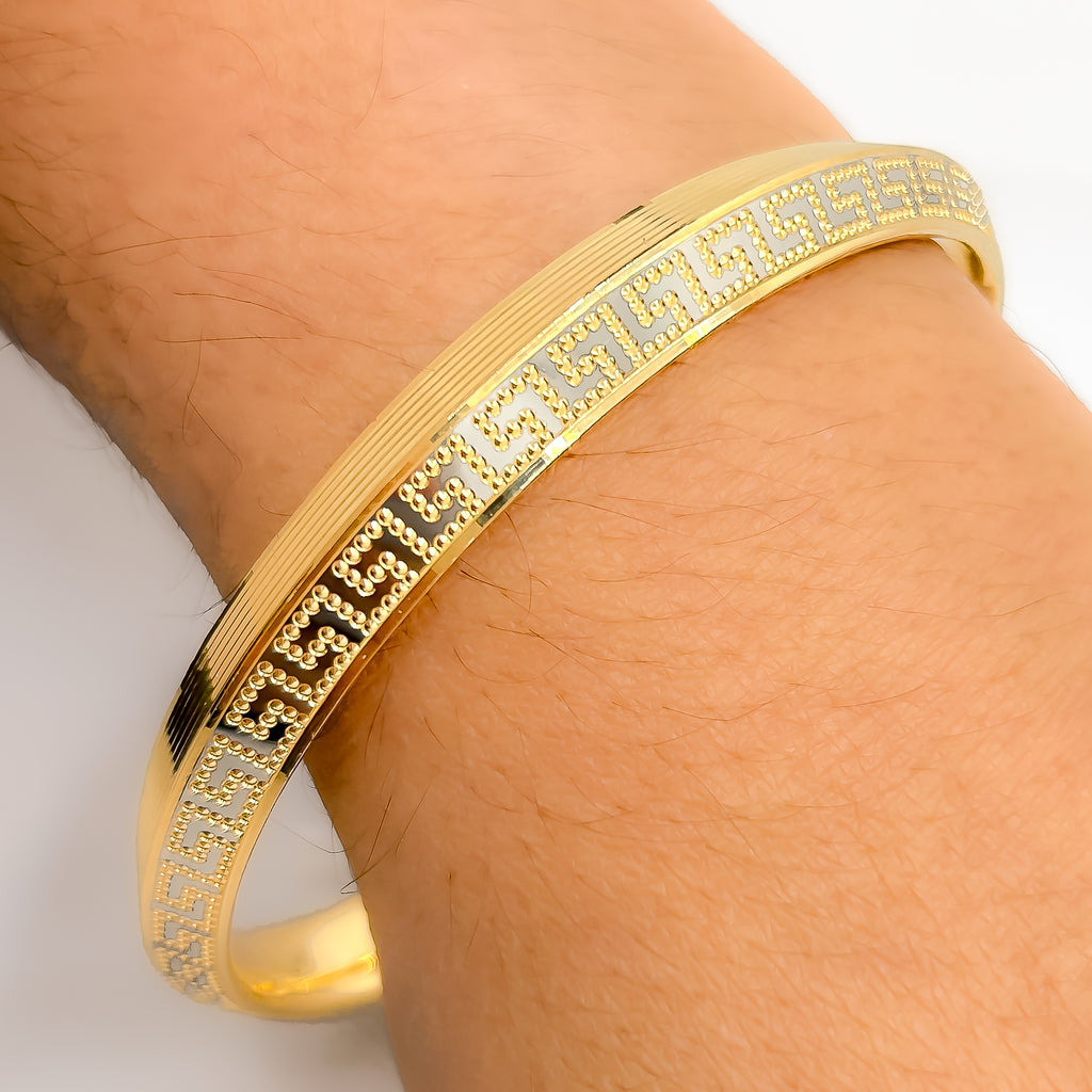 Extravagant Luxurious Men's 22k Gold Bangle – Andaaz Jewelers
