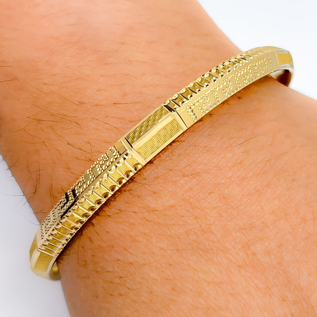 Reflective High Finish Men's 22k Gold Bangle – Andaaz Jewelers
