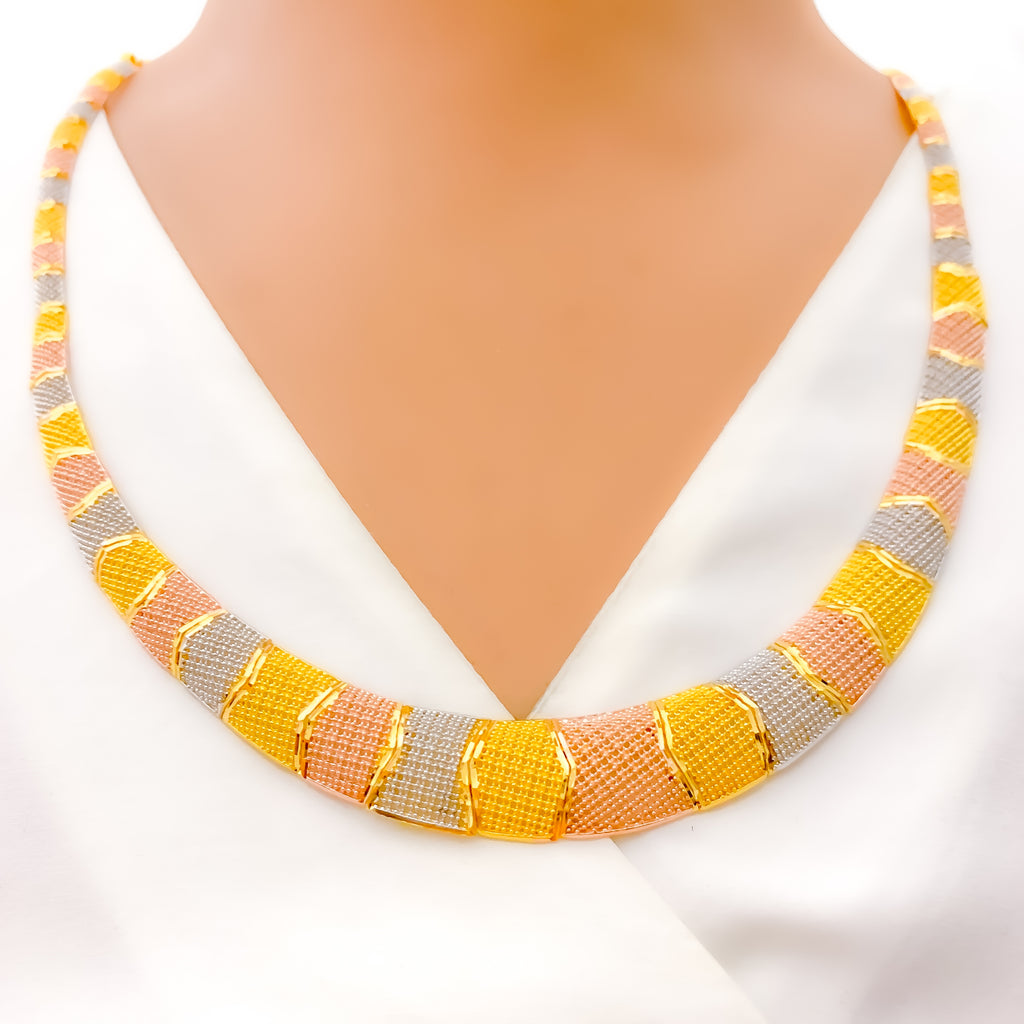 Bright Radiant Mesh 22K Gold Hansli Necklace Set – Andaaz Jewelers