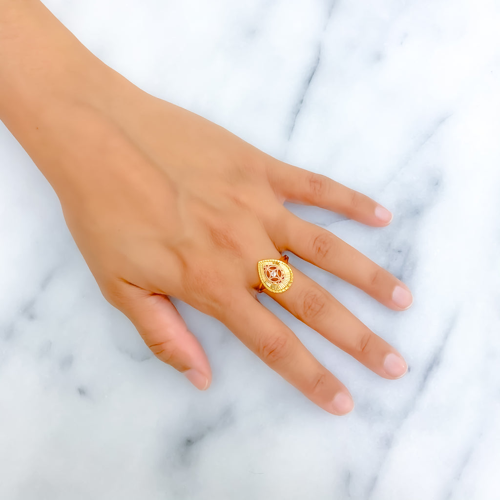 Shiny Tear Drop 22K Gold Ring – Andaaz Jewelers
