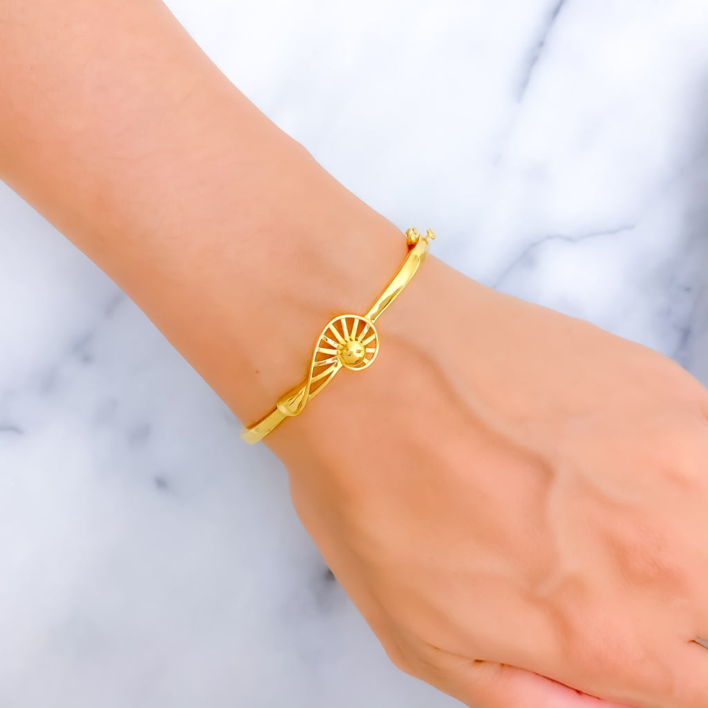 Attractive Striped Paisley 22k Gold Bangle Bracelet – Andaaz Jewelers