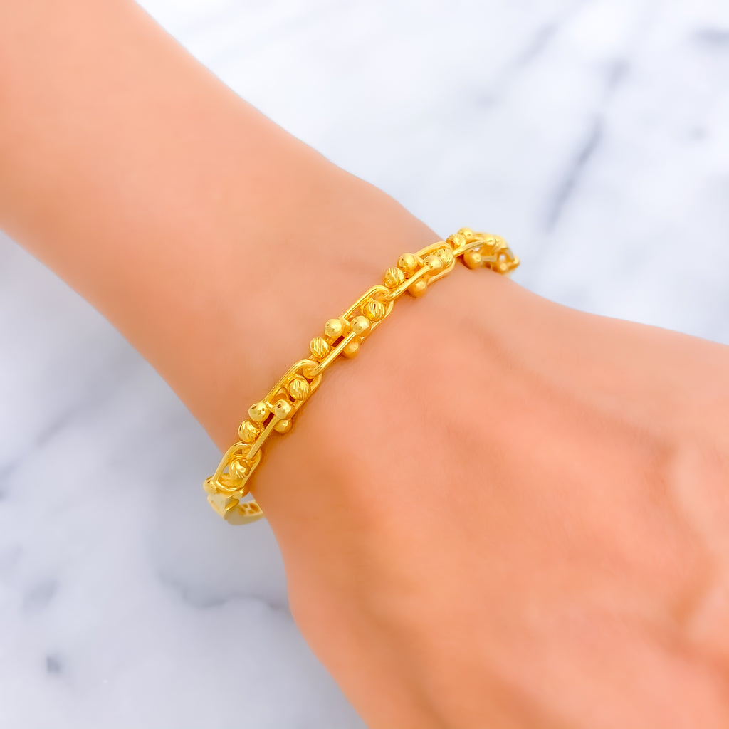 Contemporary Interlinked 22k Gold Bangle Bracelet – Andaaz Jewelers