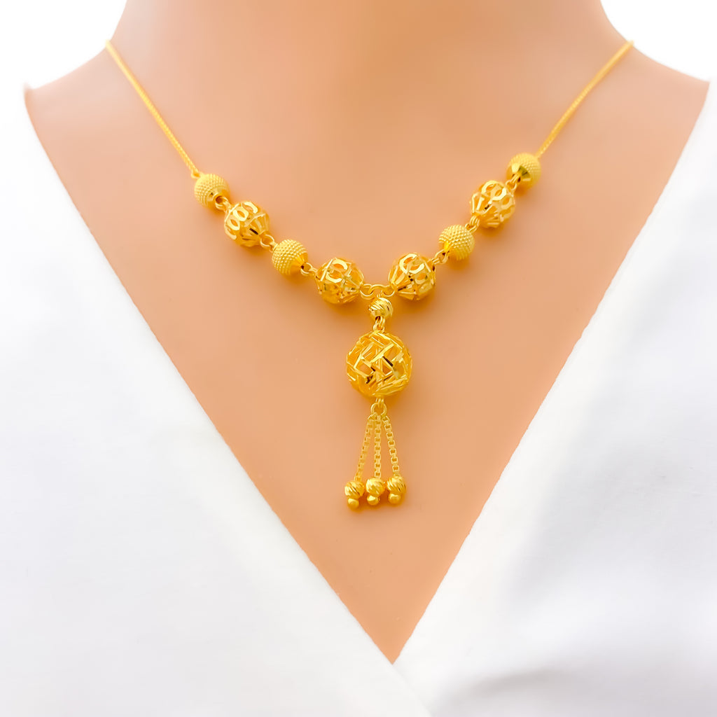 Distinct Cutwork Orb 22K Gold Necklace – Andaaz Jewelers