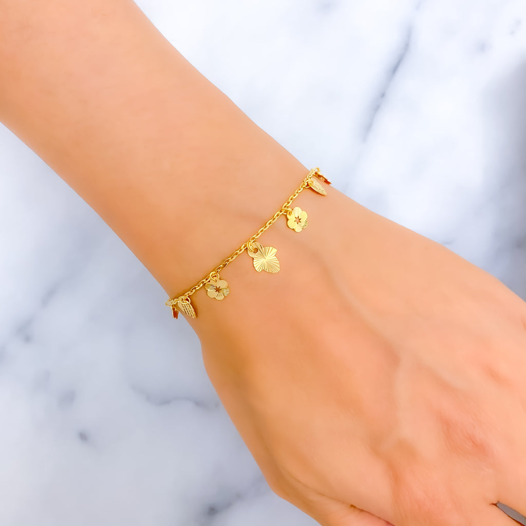 Delicate Attractive 22K Gold Charm Bracelet – Andaaz Jewelers