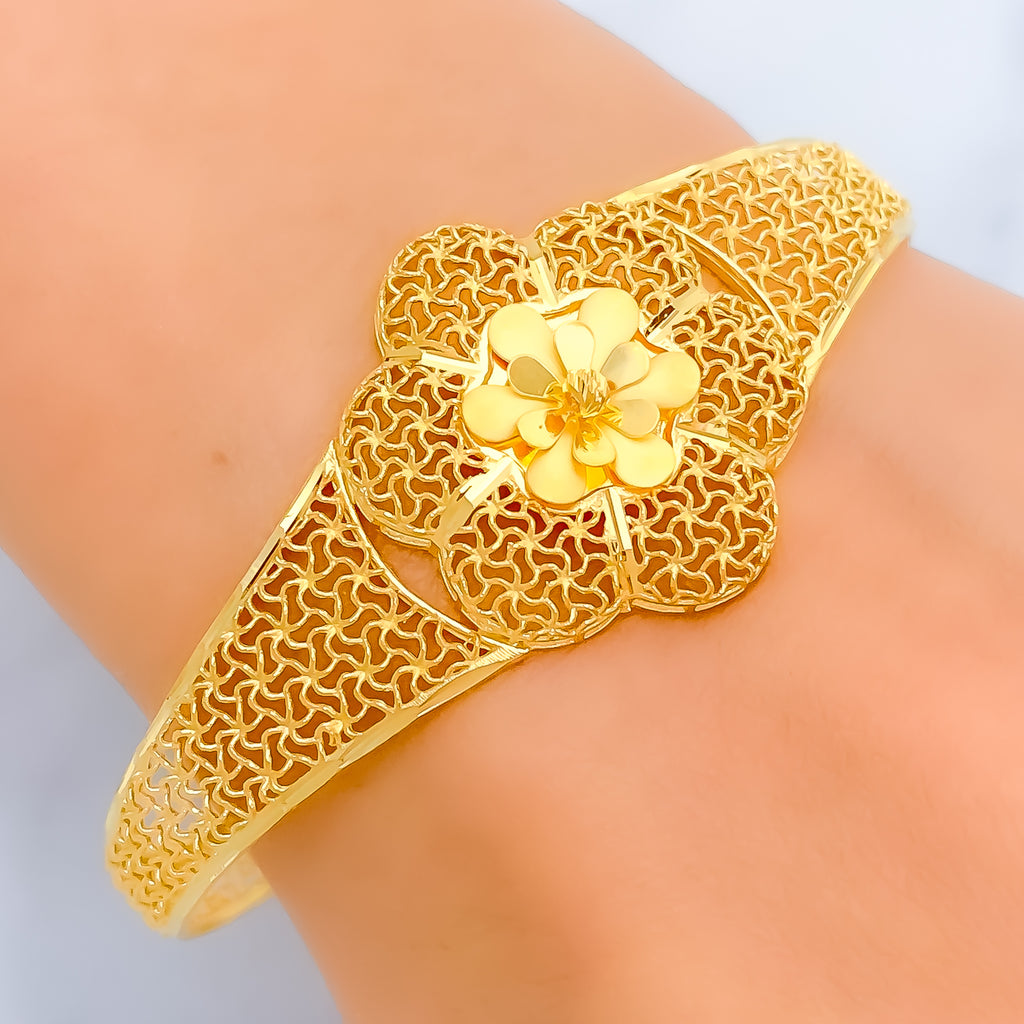 Flawless Floral Jali 22k Gold Bangle Bracelet – Andaaz Jewelers