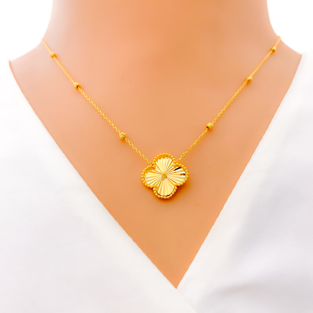 Large Fancy Clover 22k Gold Necklace – Andaaz Jewelers