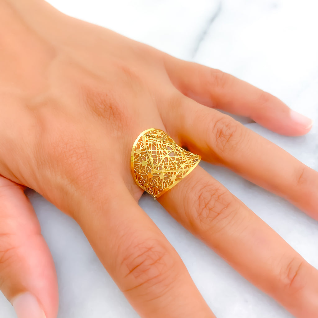 Timeless Beautiful 21k Gold Mesh Ring – Andaaz Jewelers