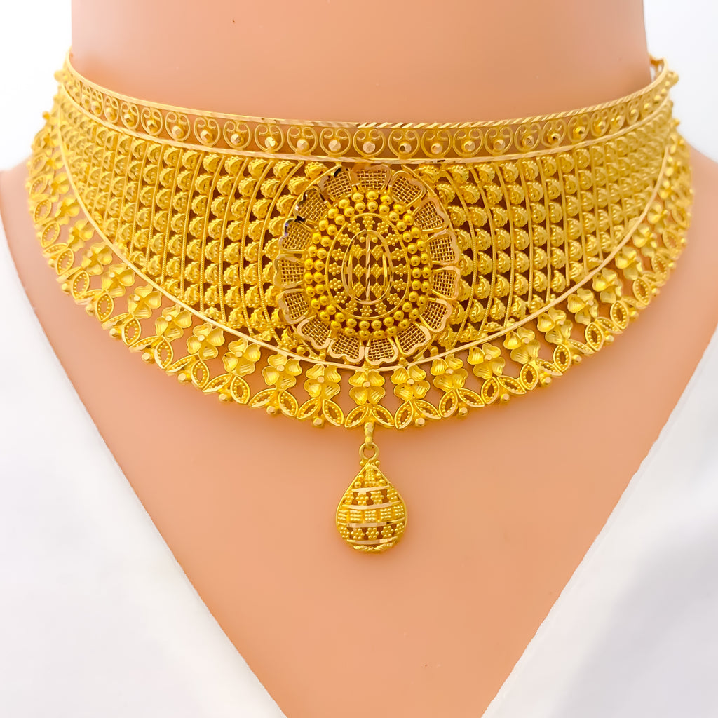 Regal Oval Flower 22K Gold Choker Necklace Set – Andaaz Jewelers