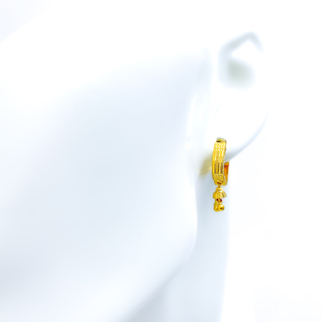 Striped Chandelier 22K Gold U-Shaped Bali Earrings – Andaaz Jewelers