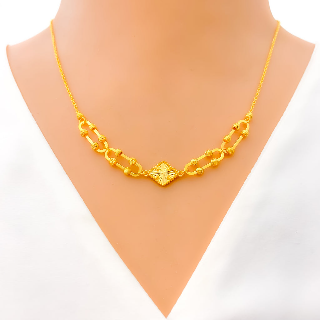 Reflective Diamond-Shaped 21k Gold Necklace – Andaaz Jewelers