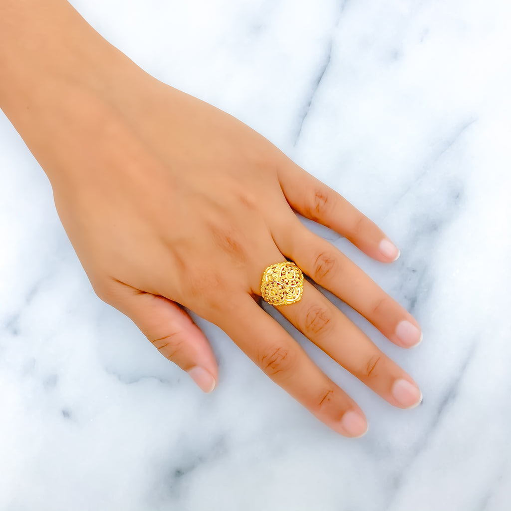 Intricate Fancy Gold Ring – Andaaz Jewelers