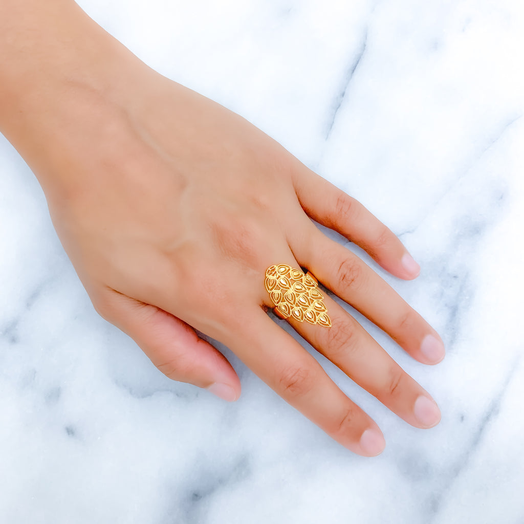 Posh Golden Flame Ring – Andaaz Jewelers