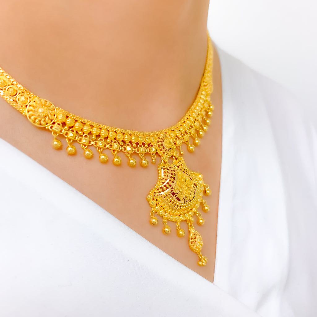 Fancy Traditional Gold Set – Andaaz Jewelers
