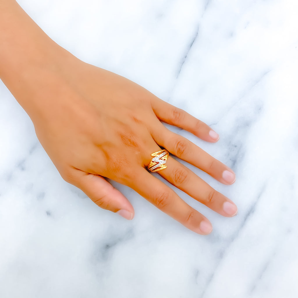 Distinct Bright Lightning 22k Gold Ring – Andaaz Jewelers