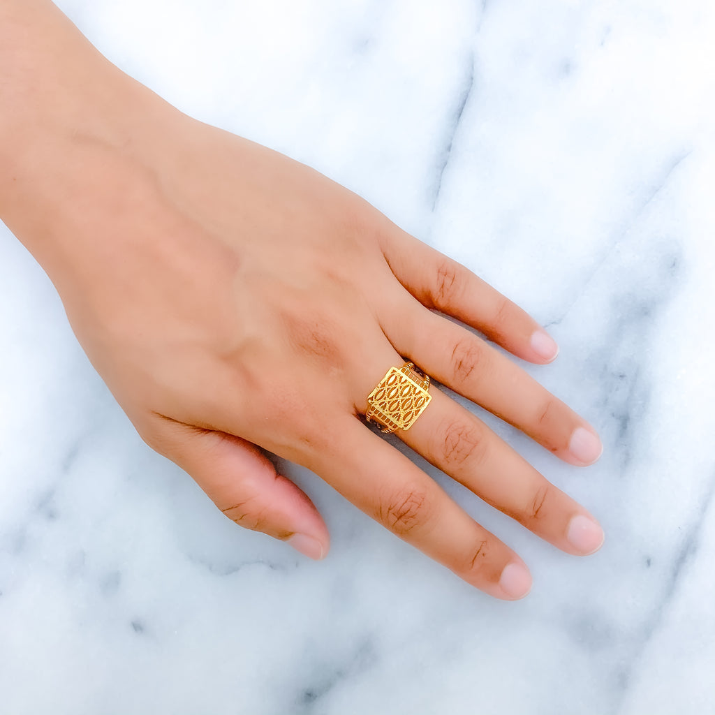 Dazzling Contemporary Rectangular Ring – Andaaz Jewelers