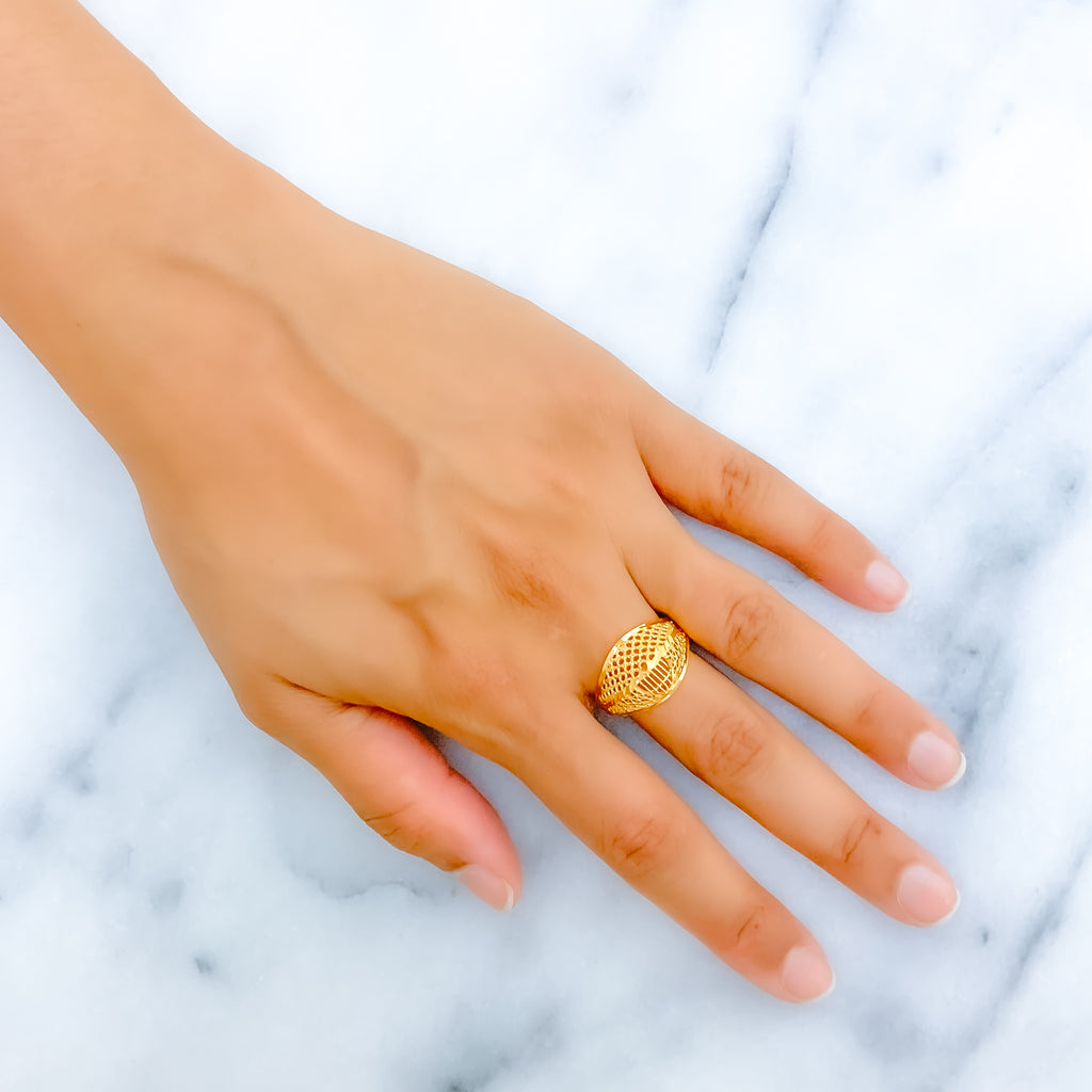 Tasteful Elevated Jali Ring – Andaaz Jewelers