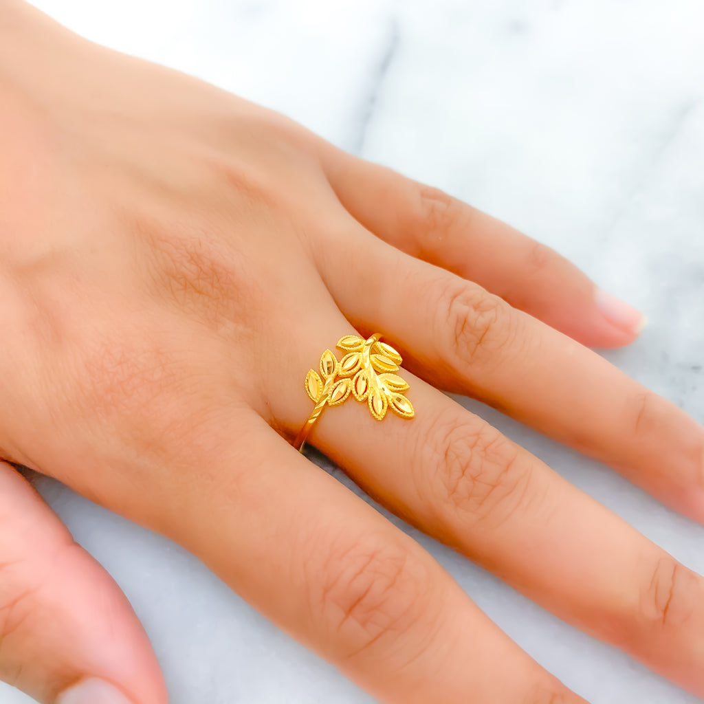 Classy Glowing Vine Ring – Andaaz Jewelers