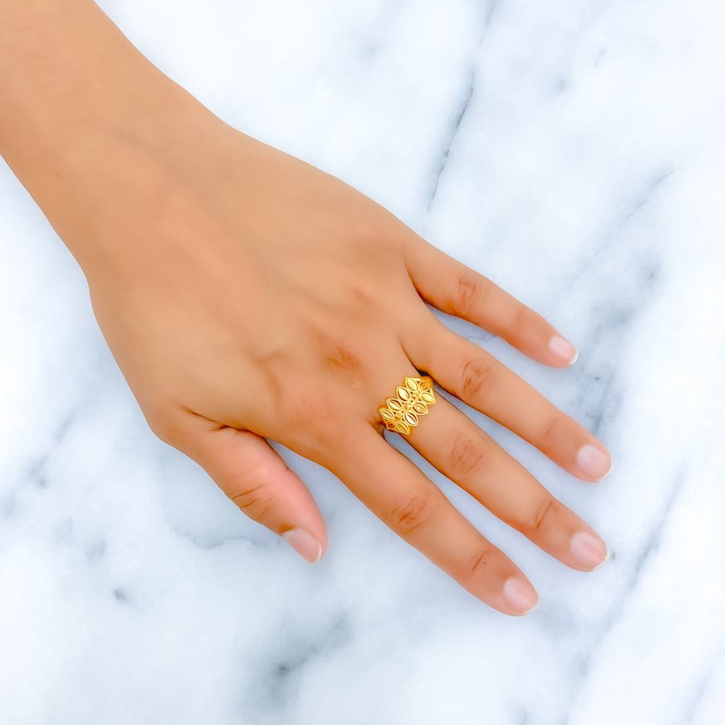 Vibrant Striking Almond Ring – Andaaz Jewelers