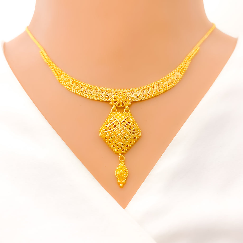 Exclusive Classy Diamond Shape Necklace Set – Andaaz Jewelers