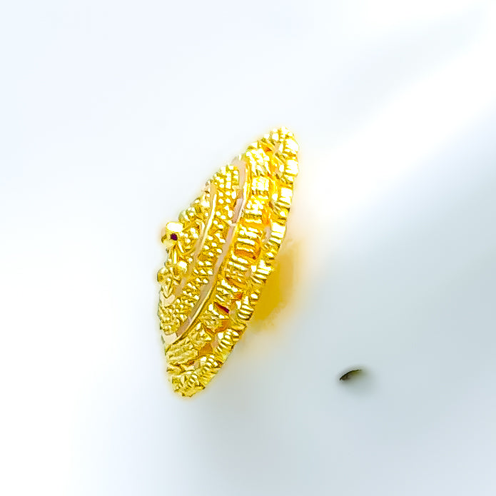 Intricate Clover Dome Tops – Andaaz Jewelers